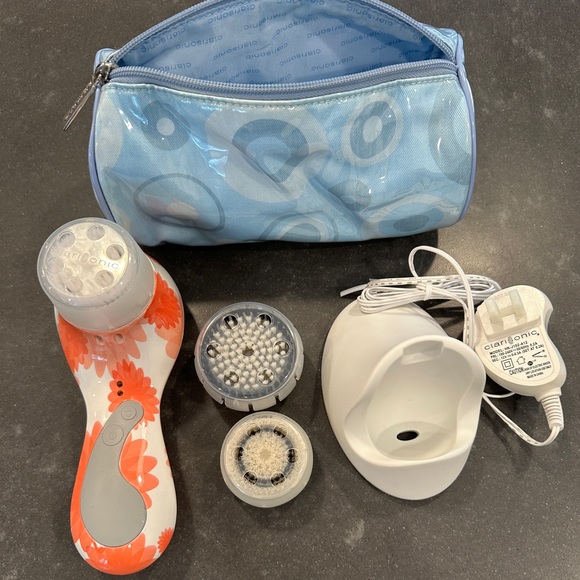 Clarisonic | Skincare | Clarisonic Plus Sonic Skin Cleansing For Face ...